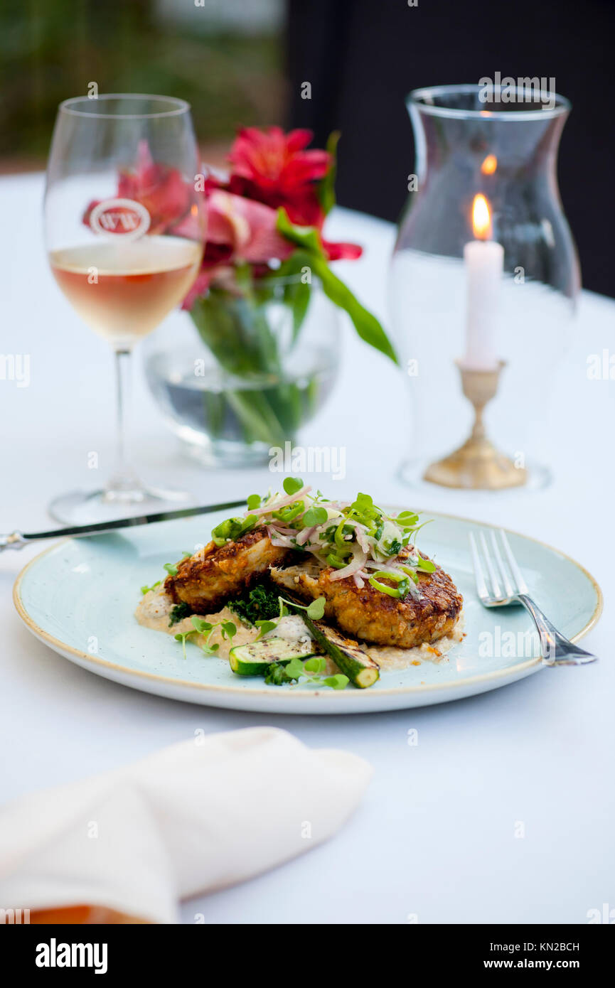 Elegantes essen -Fotos und -Bildmaterial in hoher Auflösung – Alamy