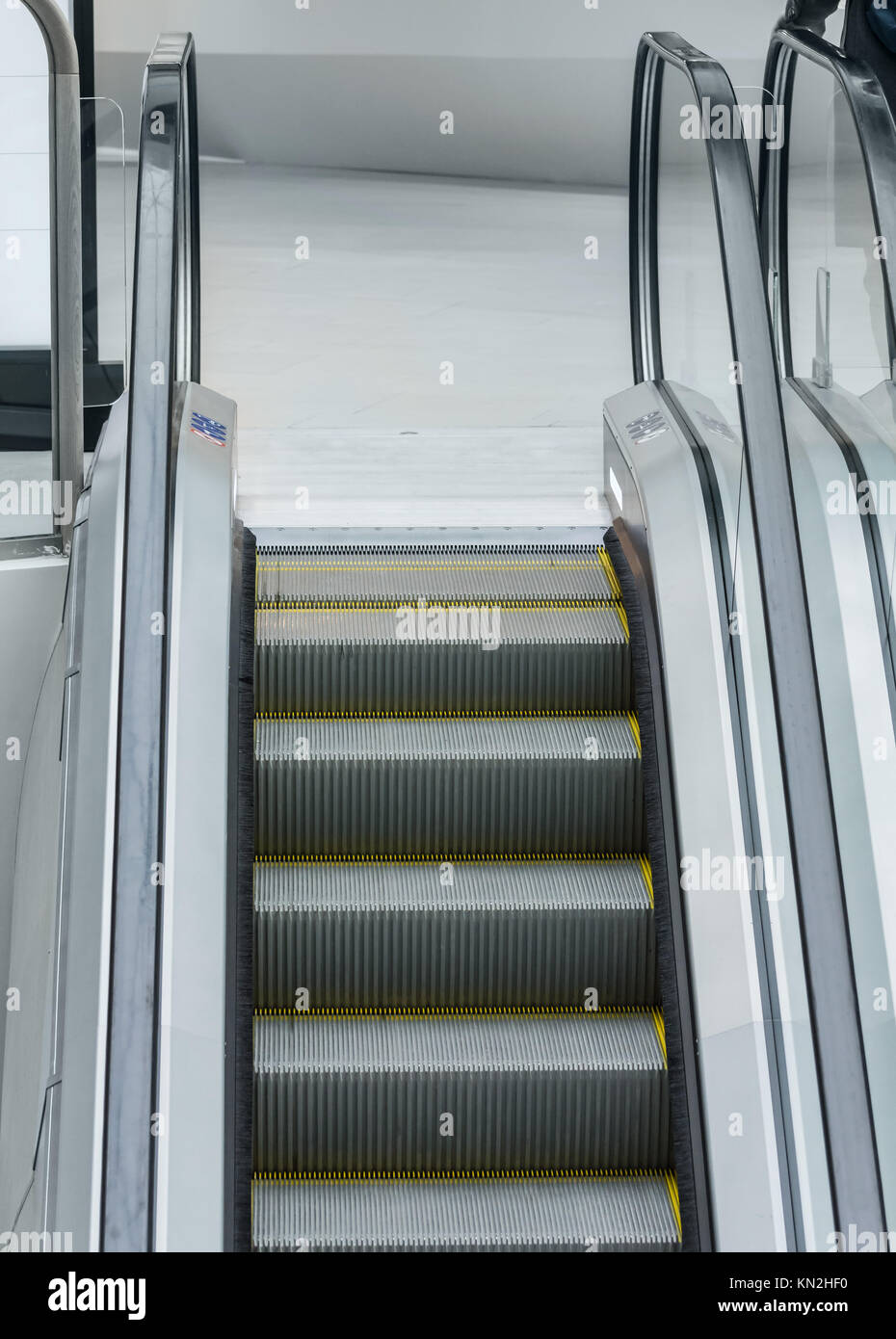Mechanische rolltreppe Stockfotos und -bilder Kaufen - Alamy