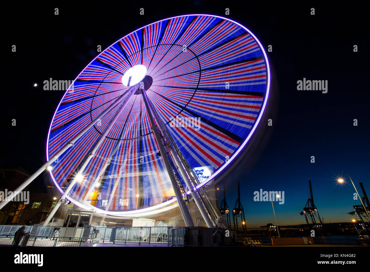 Riesenrad von genua -Fotos und -Bildmaterial in hoher Auflösung – Alamy