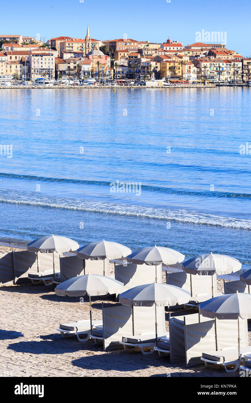 Calvi beach corsica -Fotos und -Bildmaterial in hoher Auflösung – Alamy