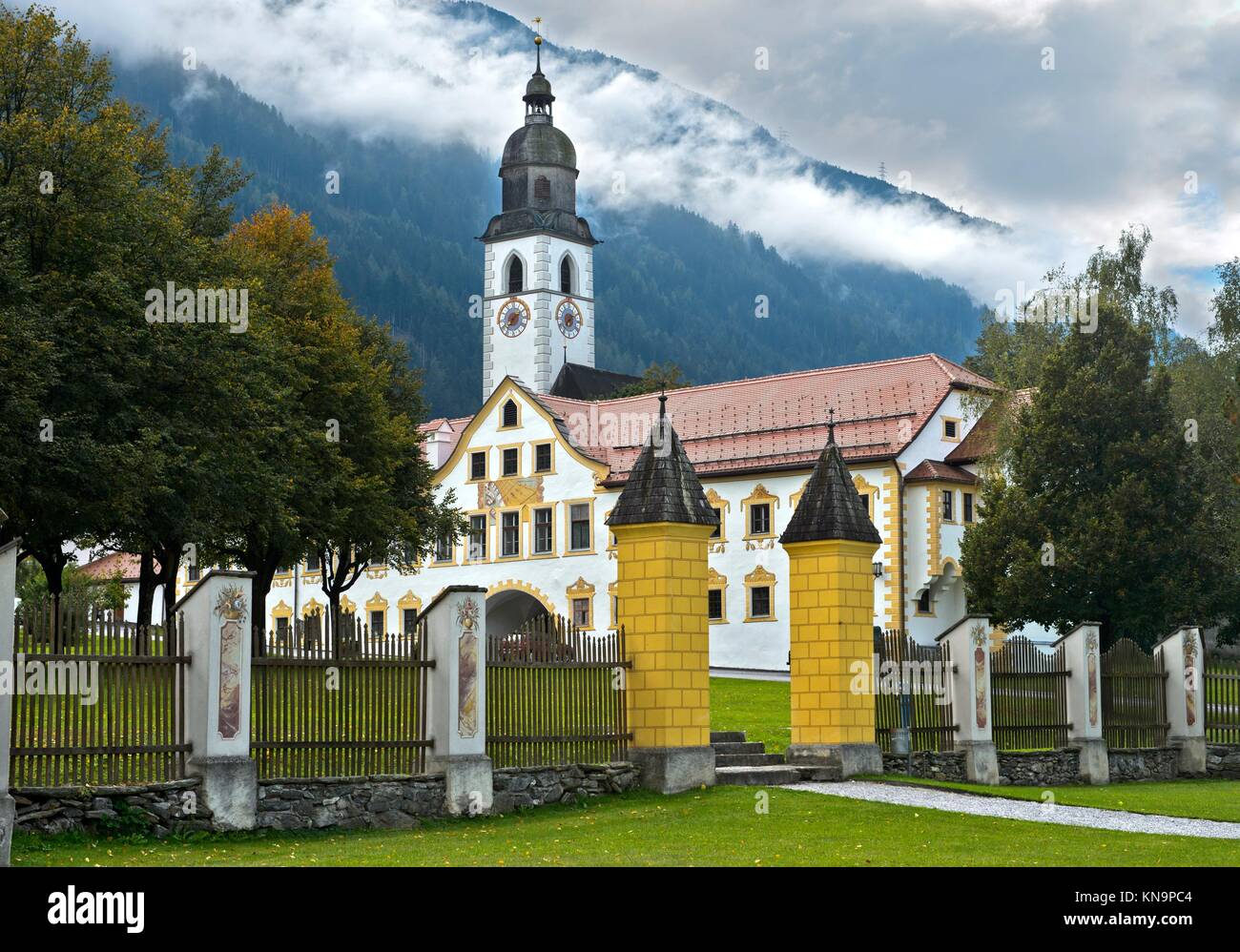 Monastery Stams Stockfotos und -bilder Kaufen - Alamy