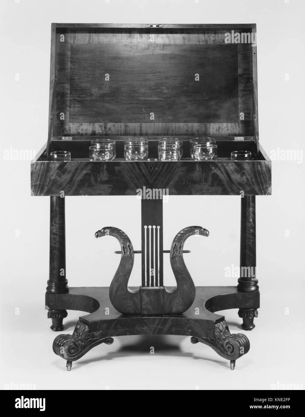 Grand harmonicon -Fotos und -Bildmaterial in hoher Auflösung – Alamy