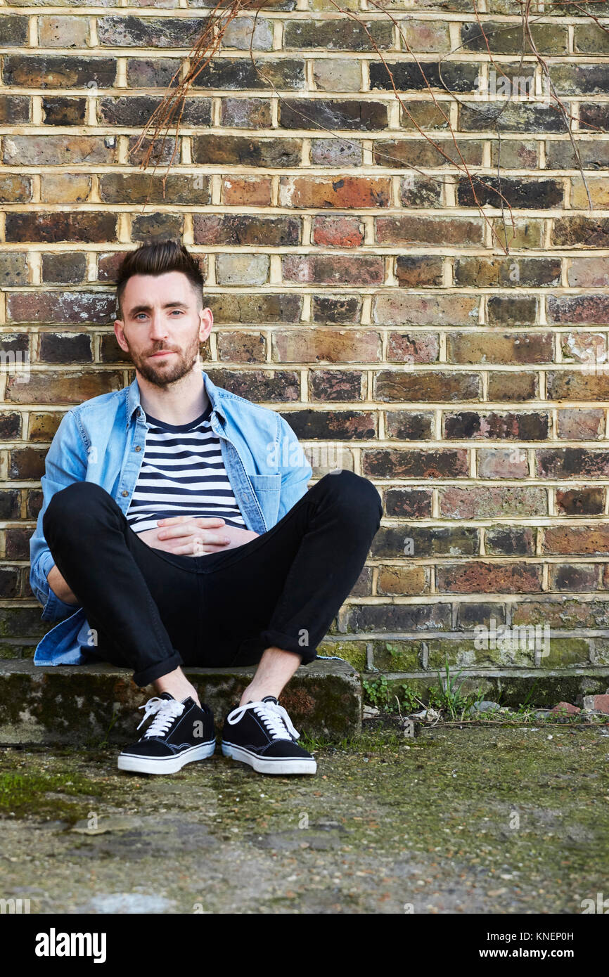 Vorne sitzen auf -Fotos und -Bildmaterial in hoher Auflösung – Alamy