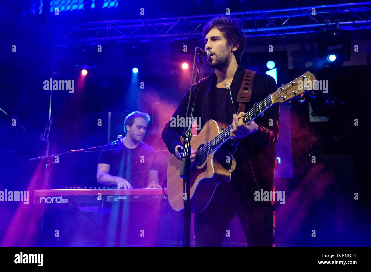Max giesinger -Fotos und -Bildmaterial in hoher Auflösung – Alamy