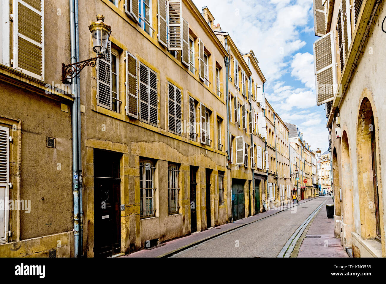 Metz/Frankreich): Straßen im historischen Bezirk; Parks in der Altstadt ...