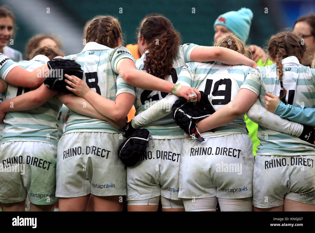 Frauen rugby huddle -Fotos und -Bildmaterial in hoher Auflösung – Alamy