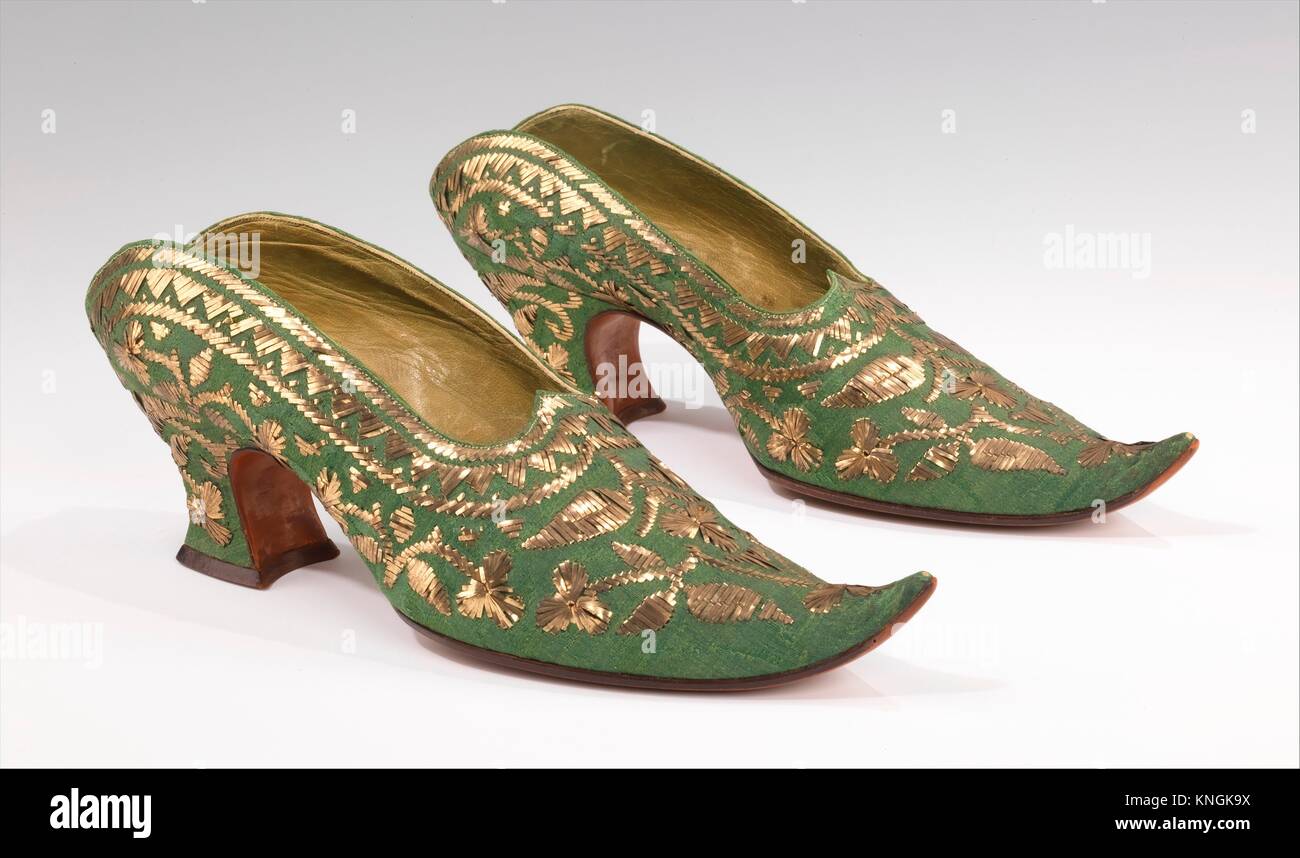 Maultiere schuh -Fotos und -Bildmaterial in hoher Auflösung – Alamy