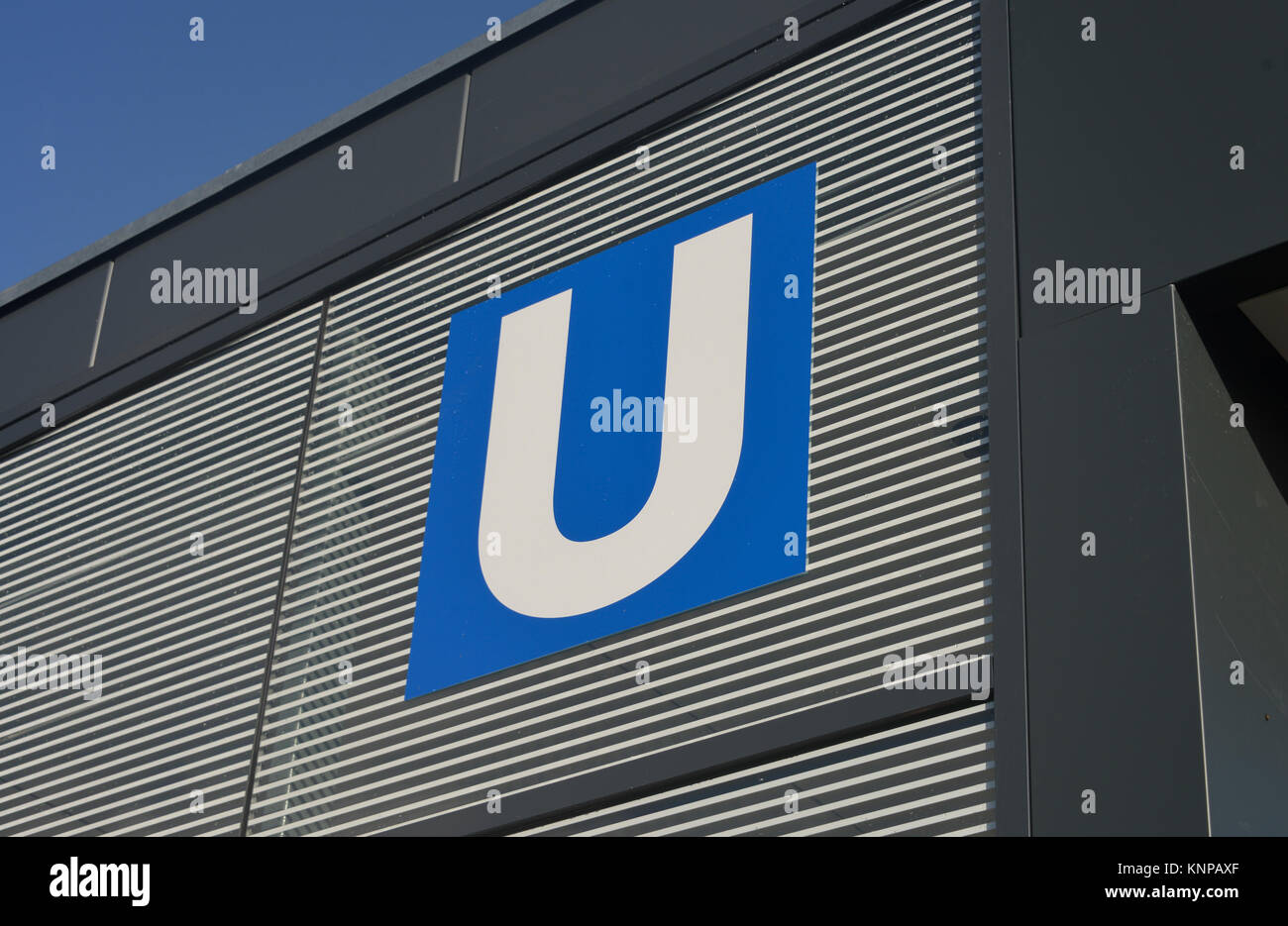 U bahn transport logo -Fotos und -Bildmaterial in hoher Auflösung – Alamy
