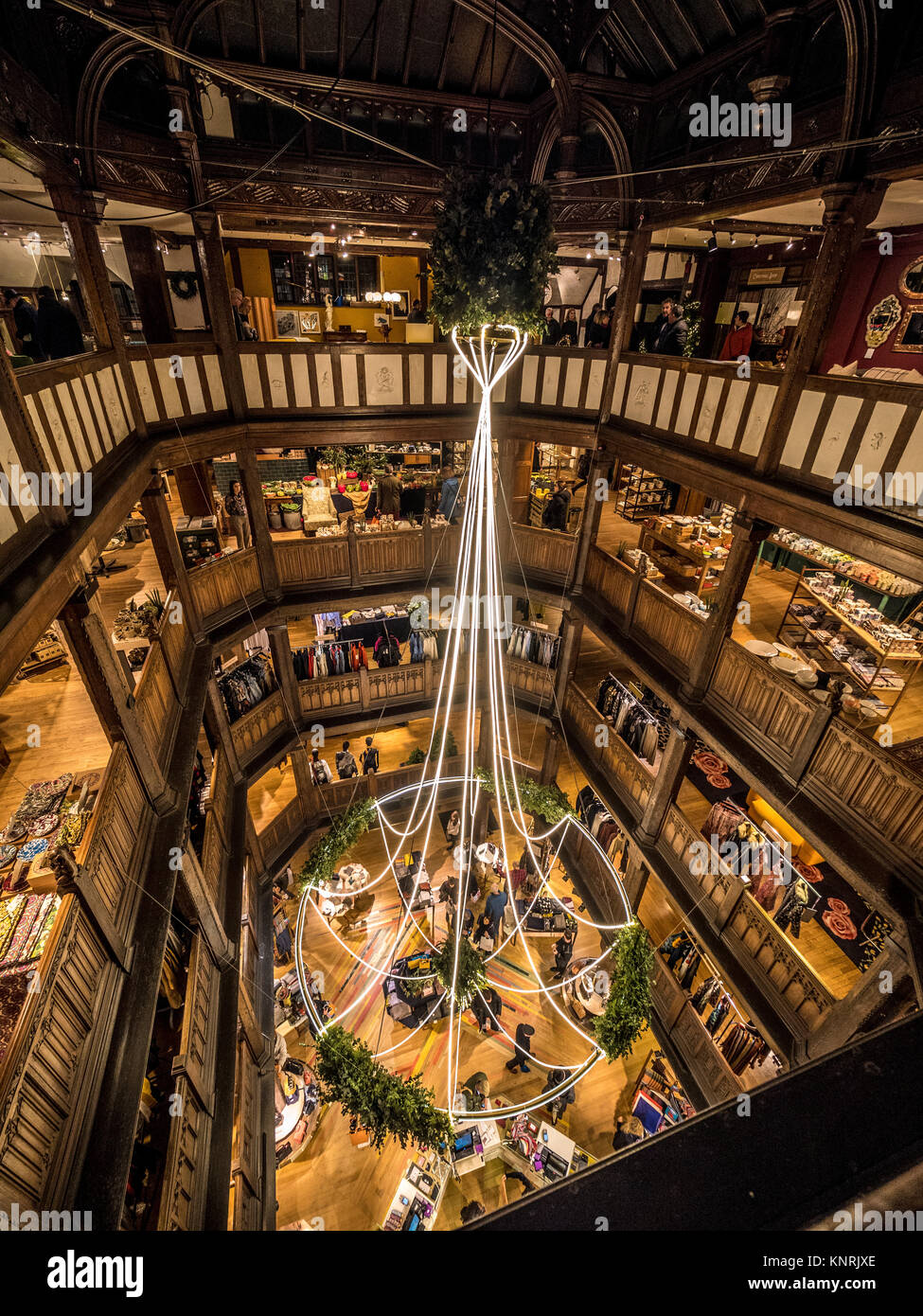 Liberty store london -Fotos und -Bildmaterial in hoher Auflösung – Alamy