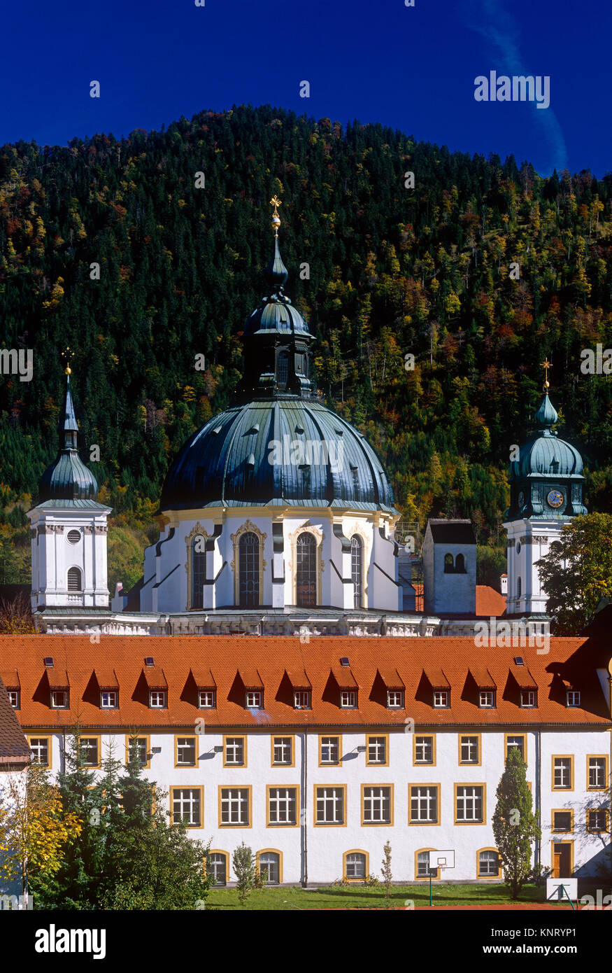 Benediktinerkloster ettal -Fotos und -Bildmaterial in hoher Auflösung ...