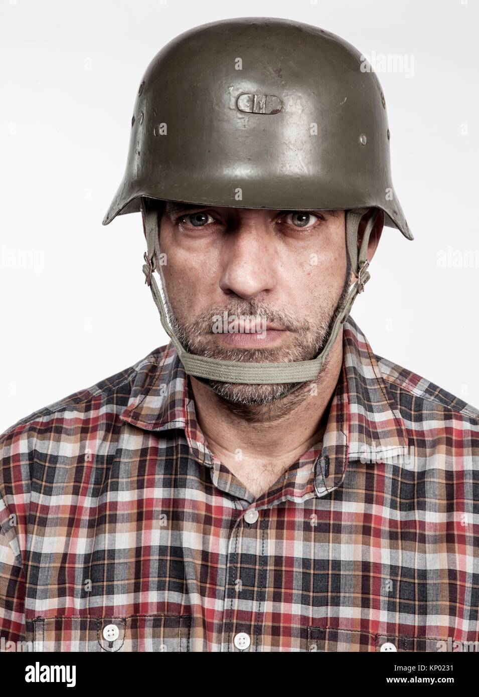 War helmet second -Fotos und -Bildmaterial in hoher Auflösung – Alamy