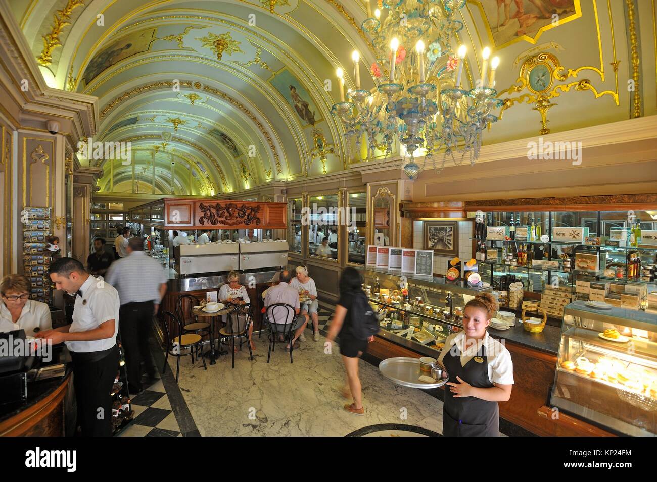 Cafe cordina malta -Fotos und -Bildmaterial in hoher Auflösung – Alamy