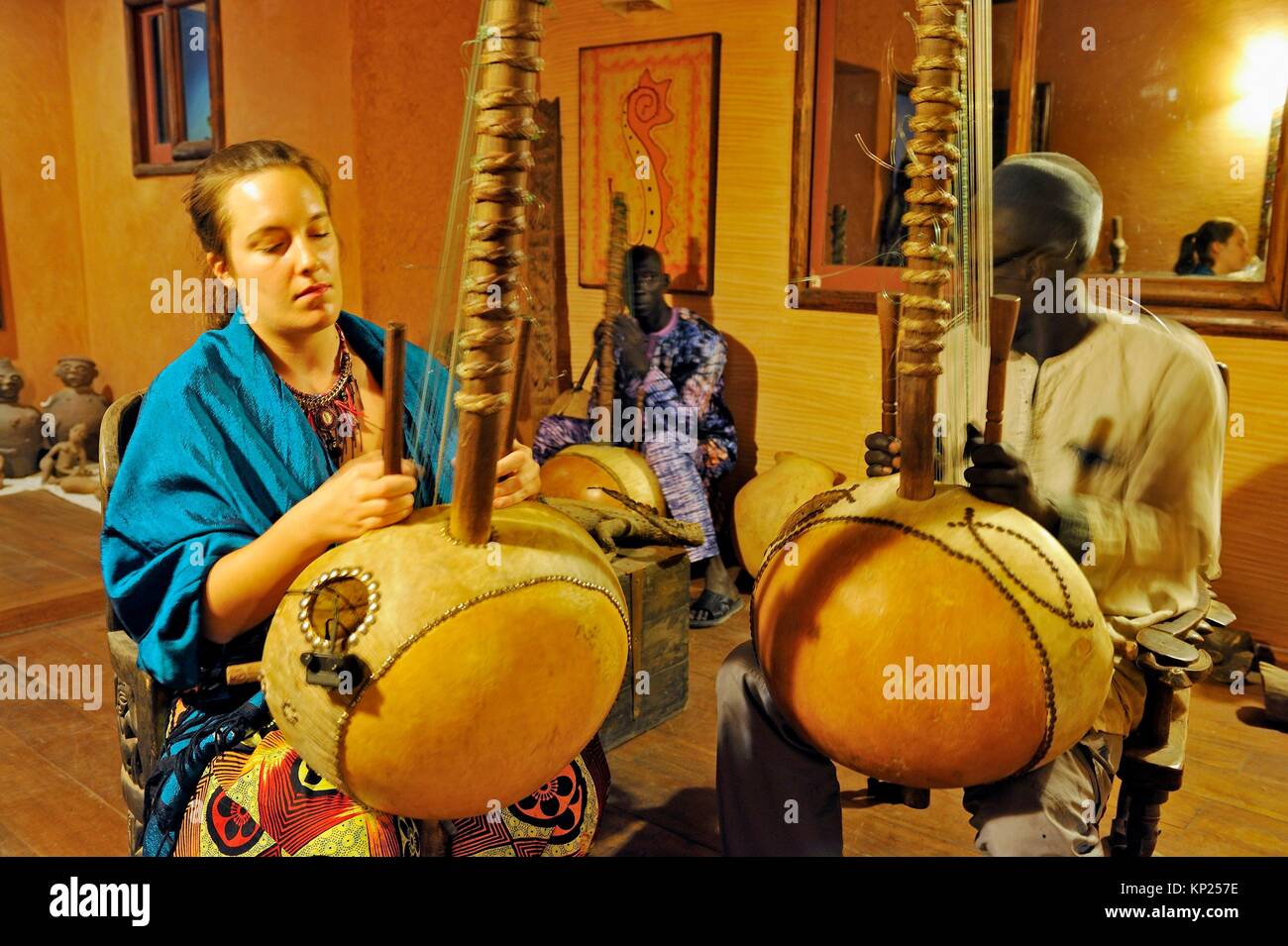 Kora Harfe Stockfotos und -bilder Kaufen - Alamy