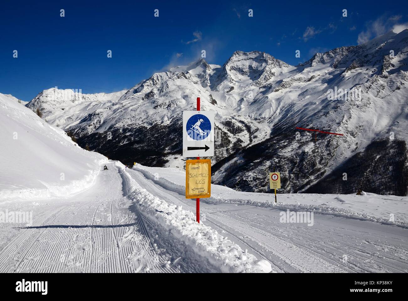Rodelbahn starten -Fotos und -Bildmaterial in hoher Auflösung – Alamy