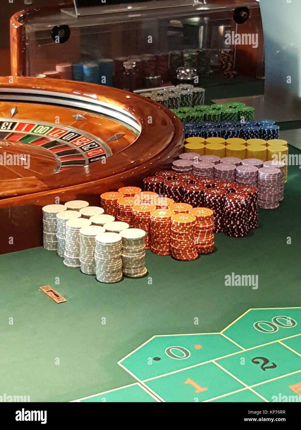 Casion table -Fotos und -Bildmaterial in hoher Auflösung – Alamy