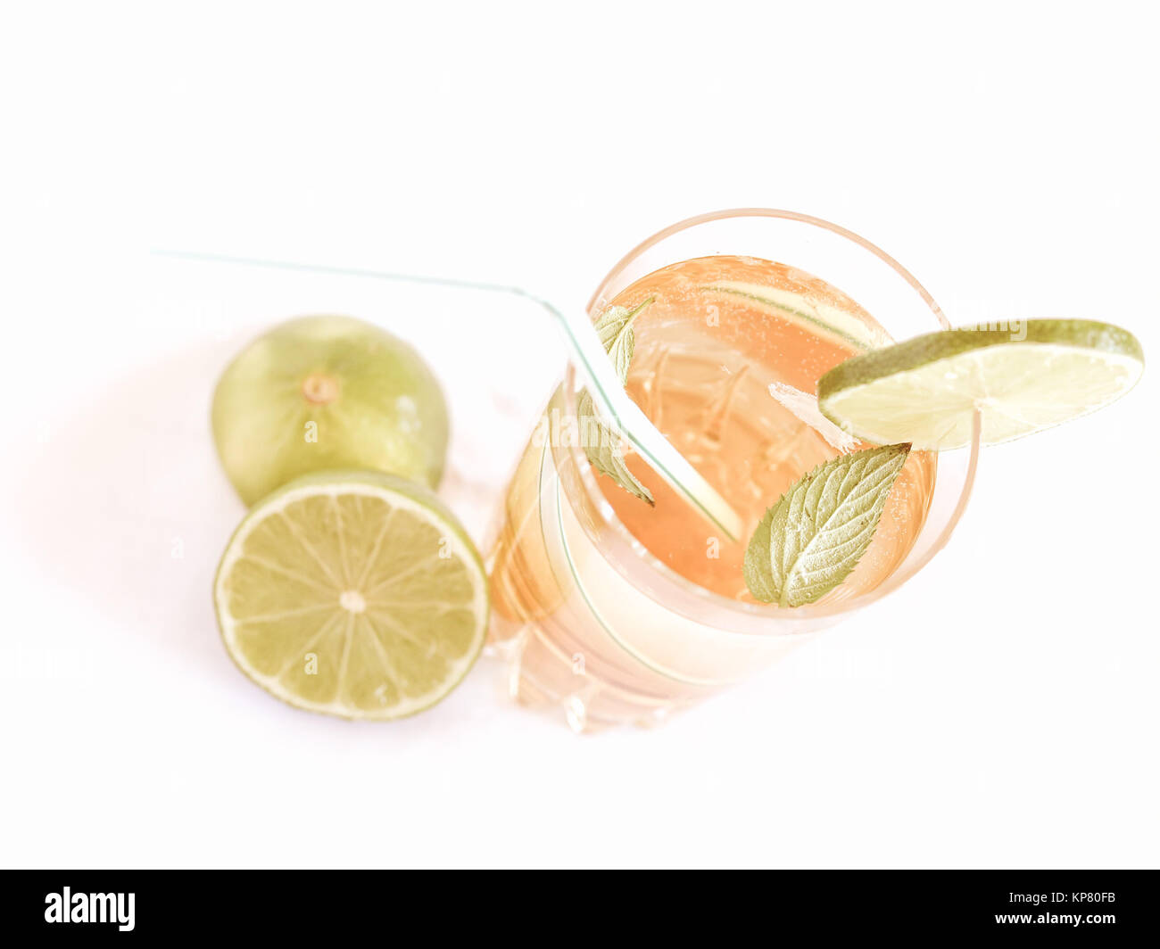 Vintage Cocktailbar Fotos Und Bildmaterial In Hoher Auflösung Alamy