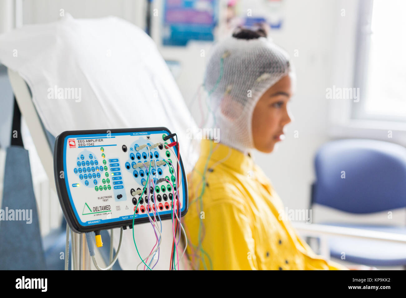 Eeg Untersuchung Stockfotos und -bilder Kaufen - Alamy