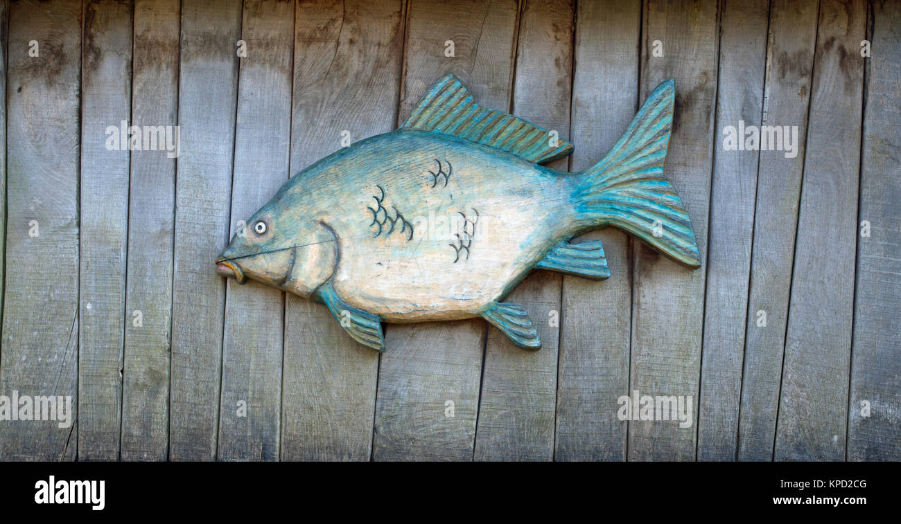 Fisch aus holz -Fotos und -Bildmaterial in hoher Auflösung – Alamy