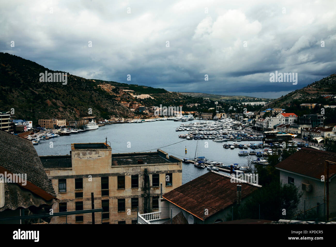 Balaklava submarine base -Fotos und -Bildmaterial in hoher Auflösung ...