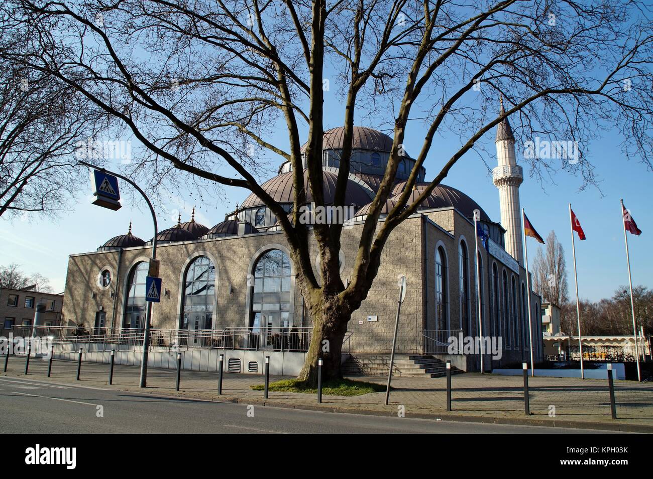 Ditib merkez mosque -Fotos und -Bildmaterial in hoher Auflösung – Alamy