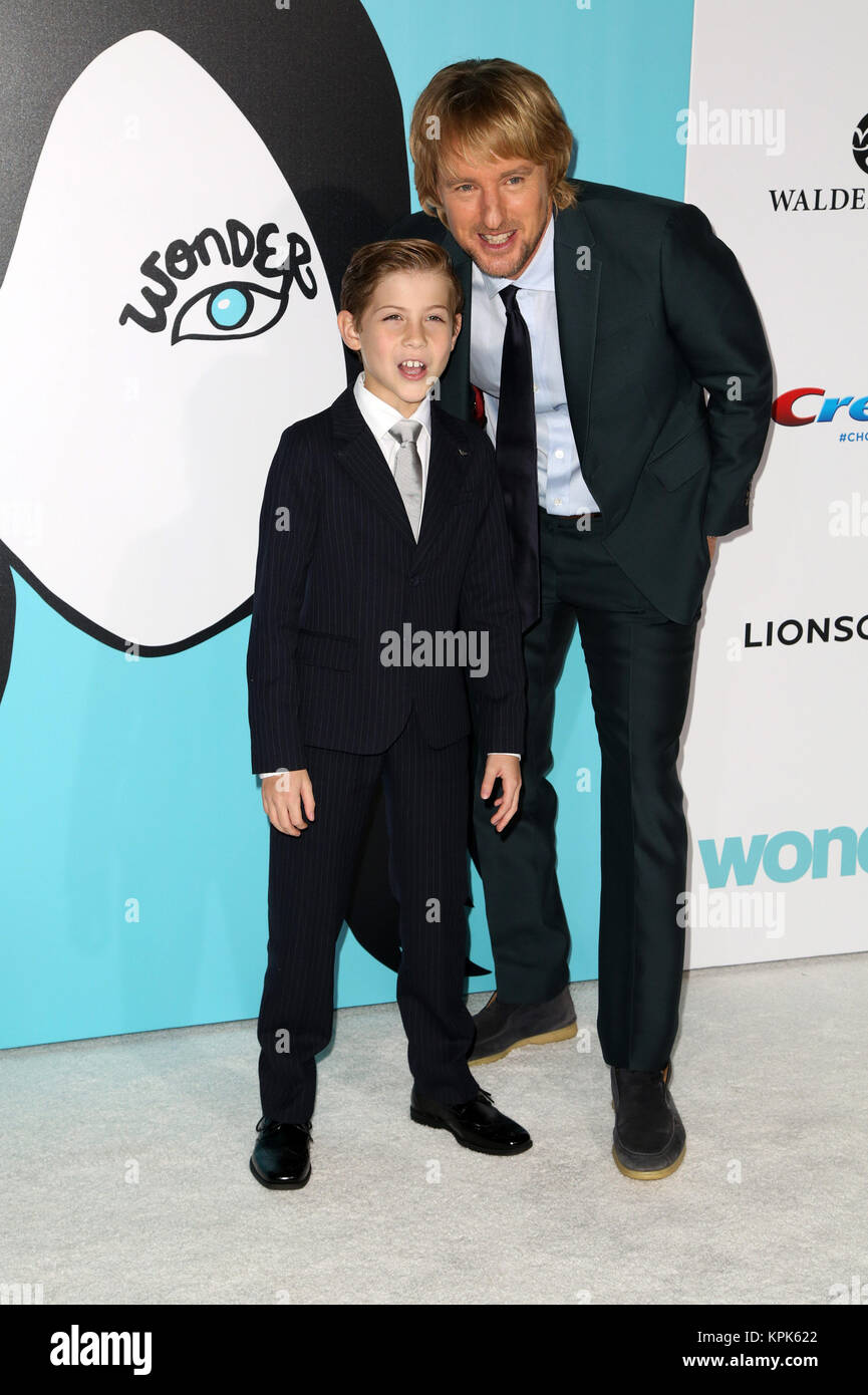 Berühmtheiten besuchen' Film Wunder' Premiere im Regency Dorf Theater ...