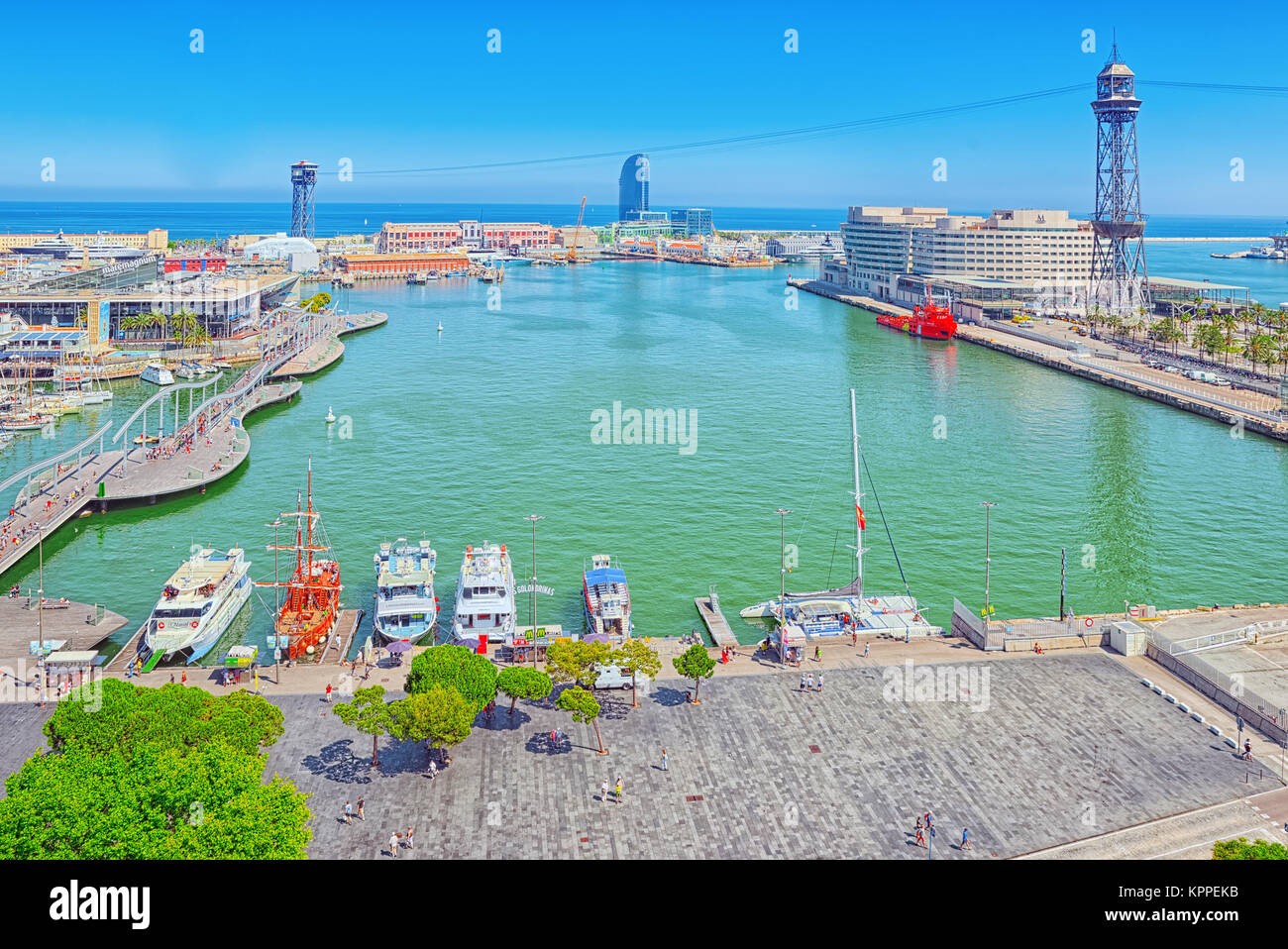 Columbus cruise center -Fotos und -Bildmaterial in hoher Auflösung – Alamy
