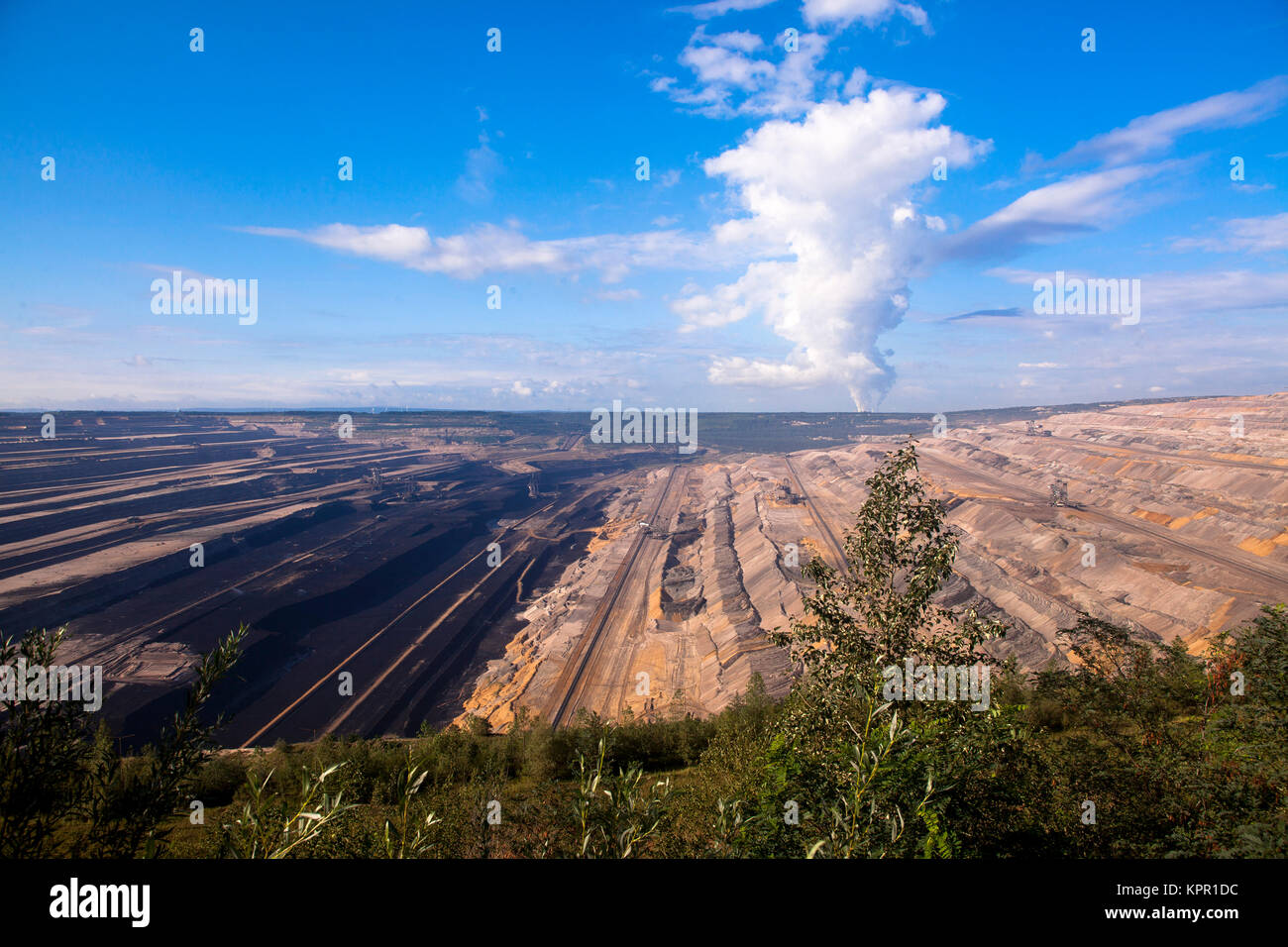 Europa, Deutschland, Braunkohle Tagebau Hambach, RWE Power AG betrieben ...