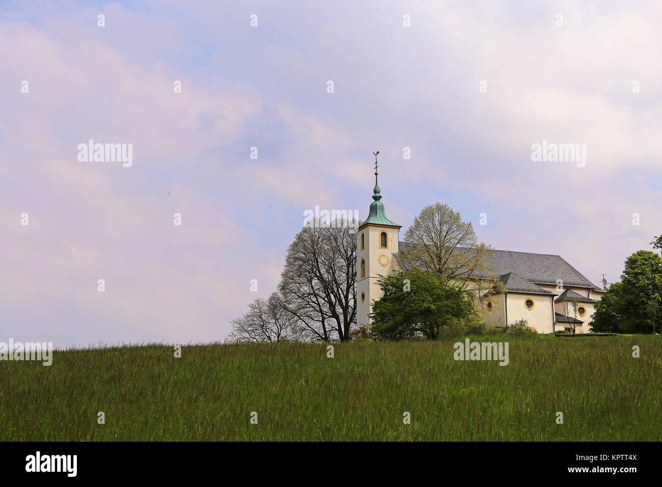 Kapelle am st michaelsberg -Fotos und -Bildmaterial in hoher Auflösung ...