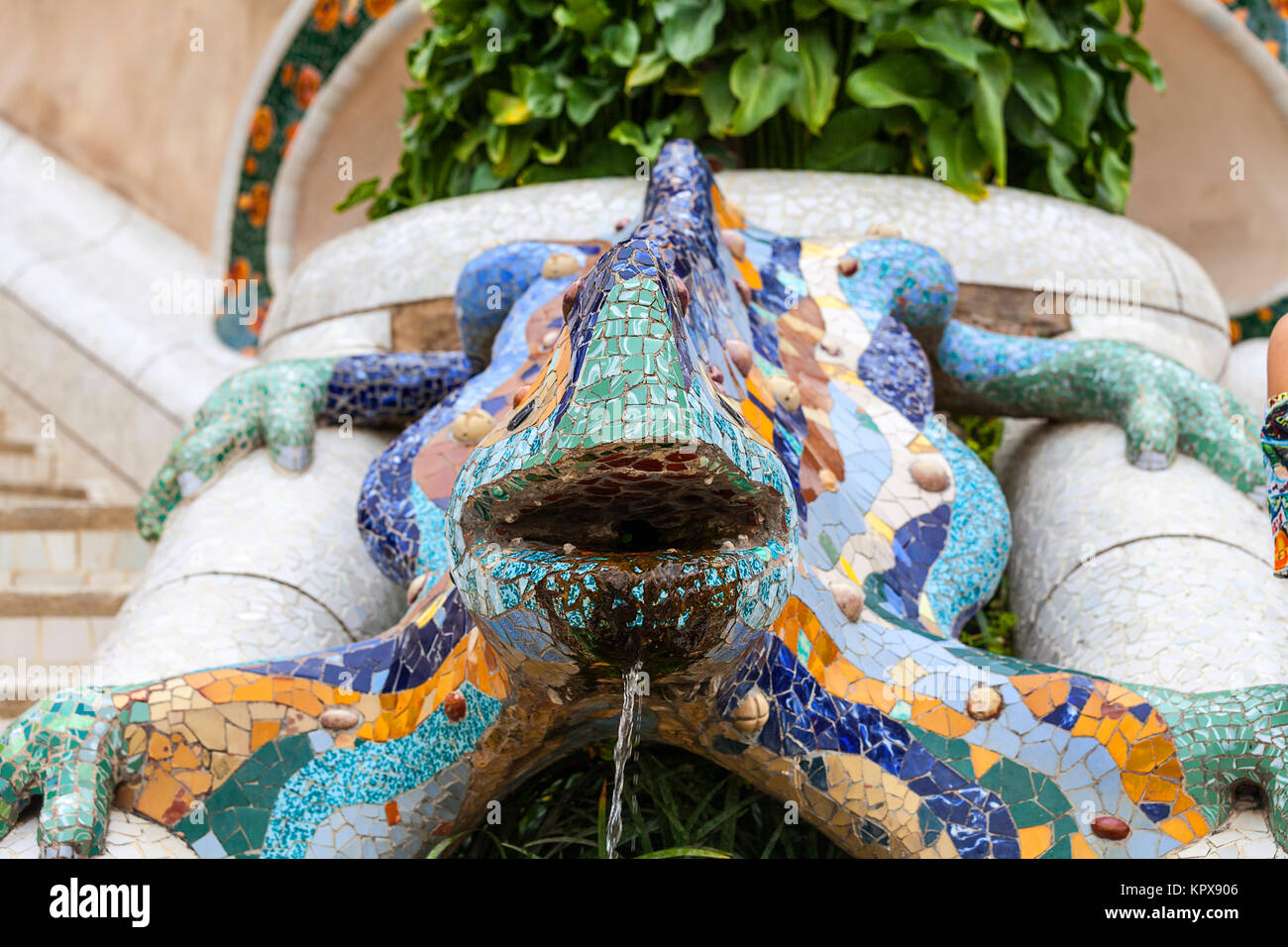 Antoni gaudi salamander -Fotos und -Bildmaterial in hoher Auflösung ...