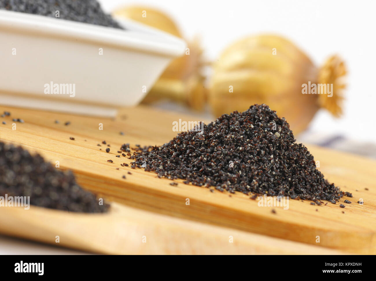 Gemahlener mohn -Fotos und -Bildmaterial in hoher Auflösung – Alamy