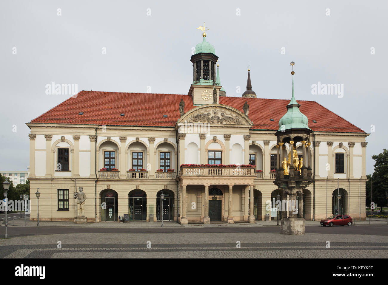 Altes rathaus magdeburg -Fotos und -Bildmaterial in hoher Auflösung – Alamy