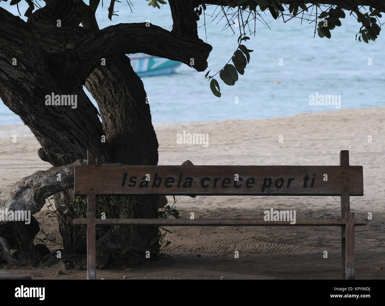 Sitz mit der Inschrift "Isabela crece por Ti', Isabela wächst für Sie ...