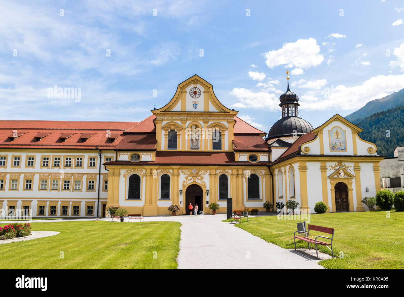 Stift Stams, einem barocken Zisterzienserkloster in der Gemeinde Stams ...