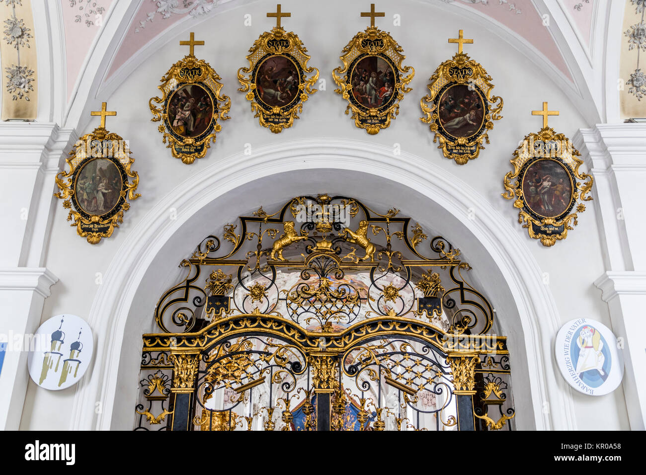 Die stiftskirche von Stift Stams, einem barocken Zisterzienserkloster ...