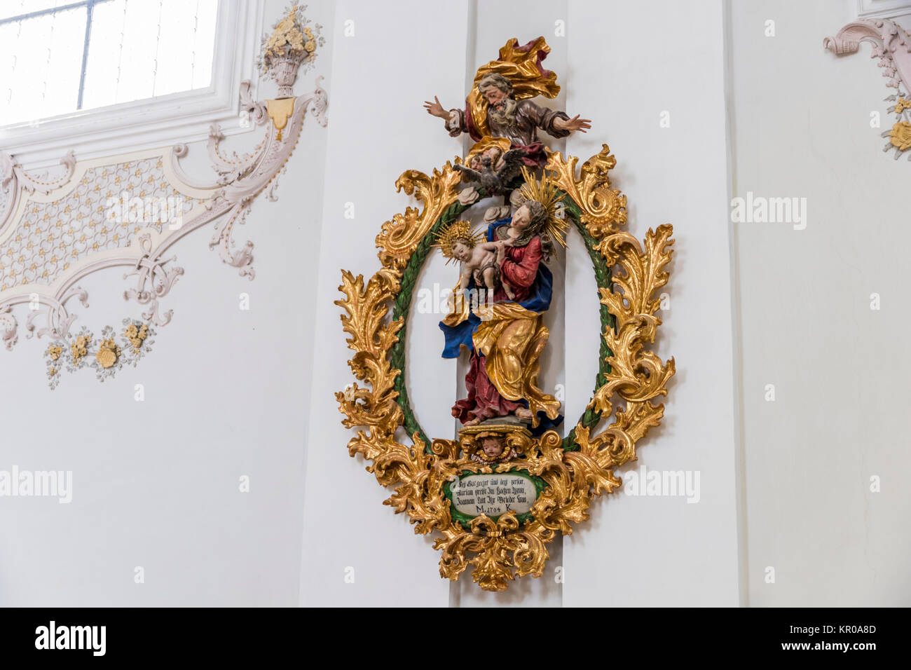 Die stiftskirche von Stift Stams, einem barocken Zisterzienserkloster ...