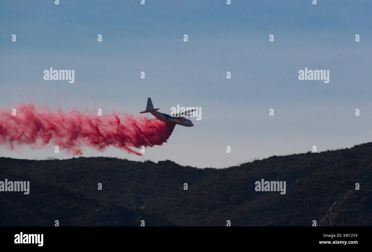 Aerial firefighting -Fotos und -Bildmaterial in hoher Auflösung – Alamy