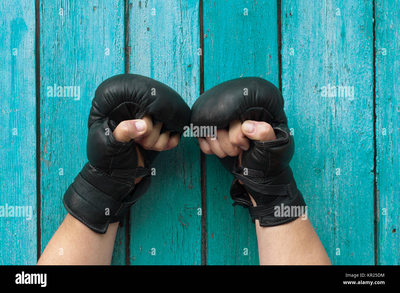 Boxen sprechen -Fotos und -Bildmaterial in hoher Auflösung – Alamy