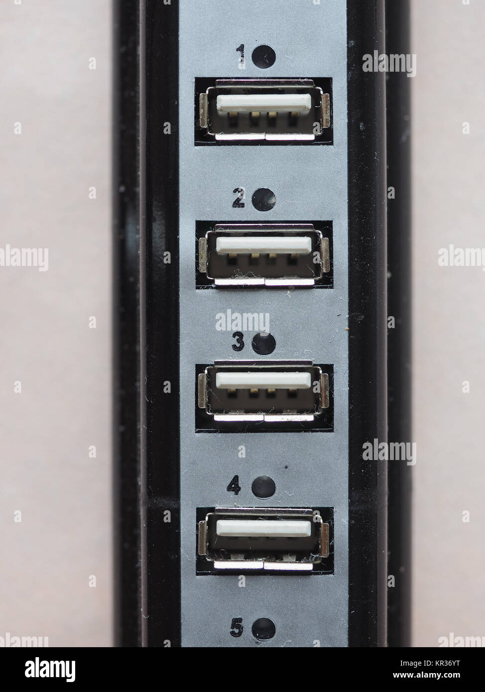 Usb ports -Fotos und -Bildmaterial in hoher Auflösung – Alamy