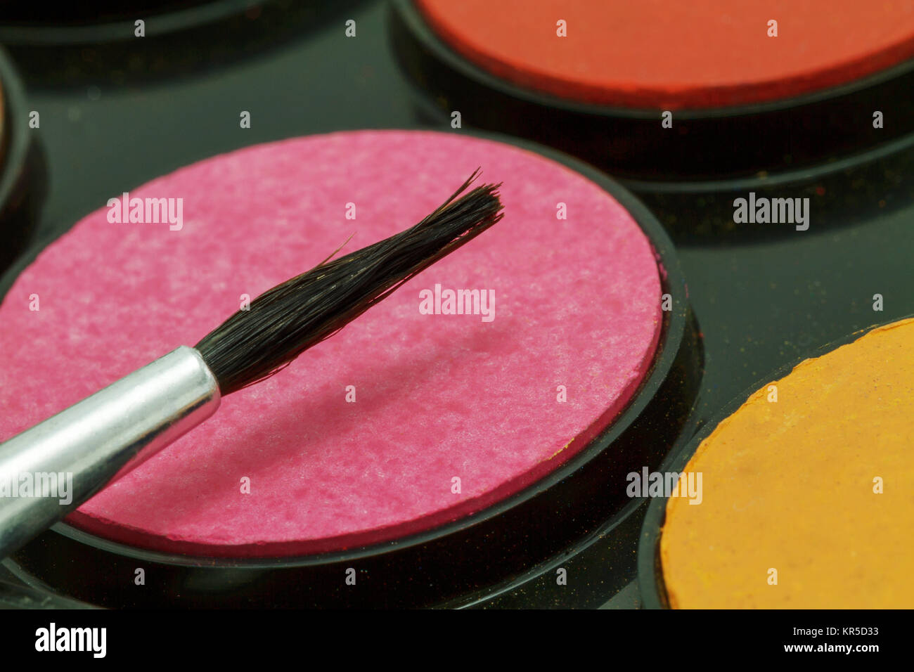 Design und Palette und Pinsel Stockfotos und -bilder Kaufen - Alamy