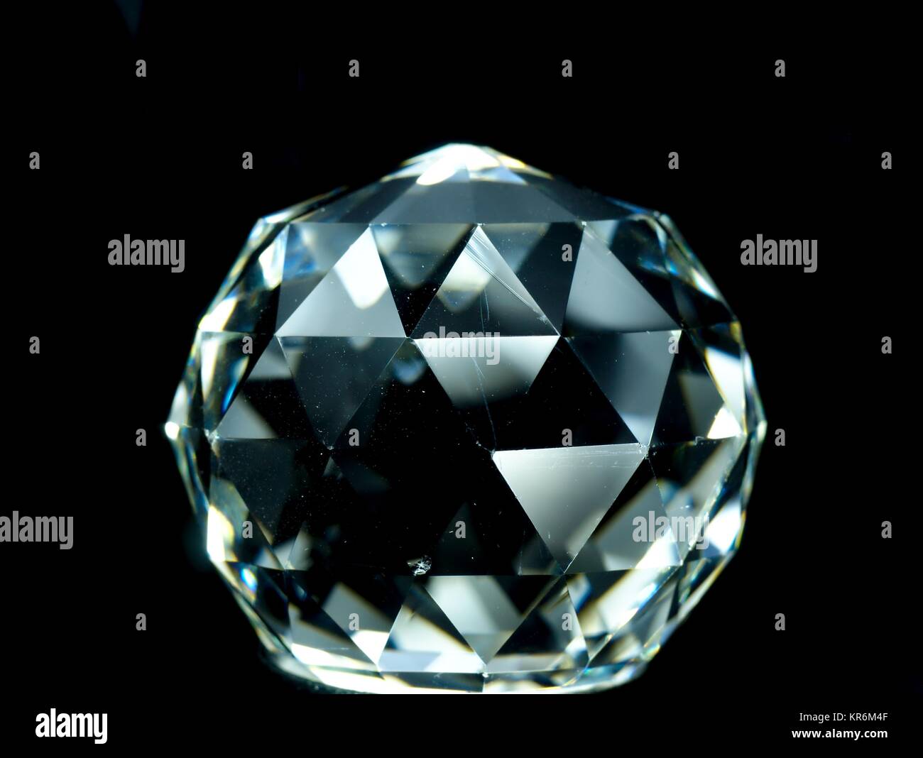 Diamond ball -Fotos und -Bildmaterial in hoher Auflösung – Alamy