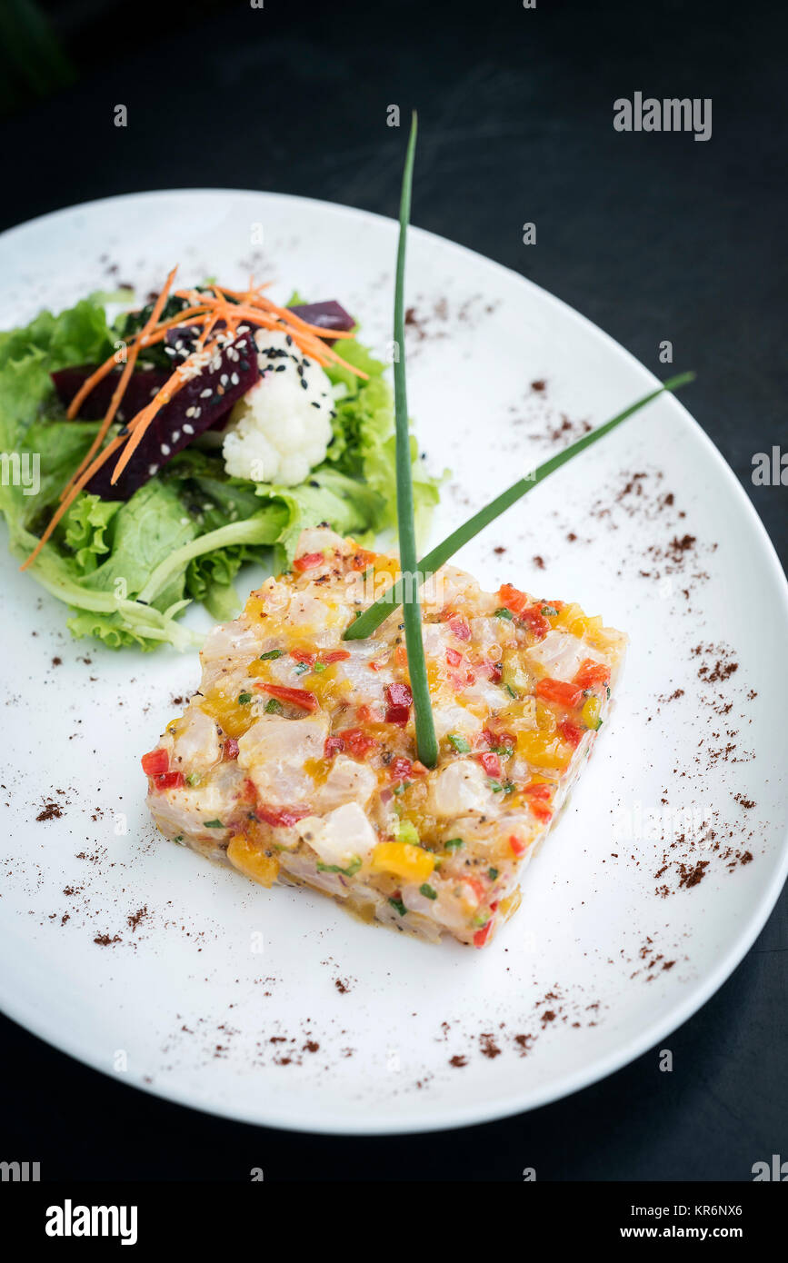 Asian fusion cuisine -Fotos und -Bildmaterial in hoher Auflösung – Alamy