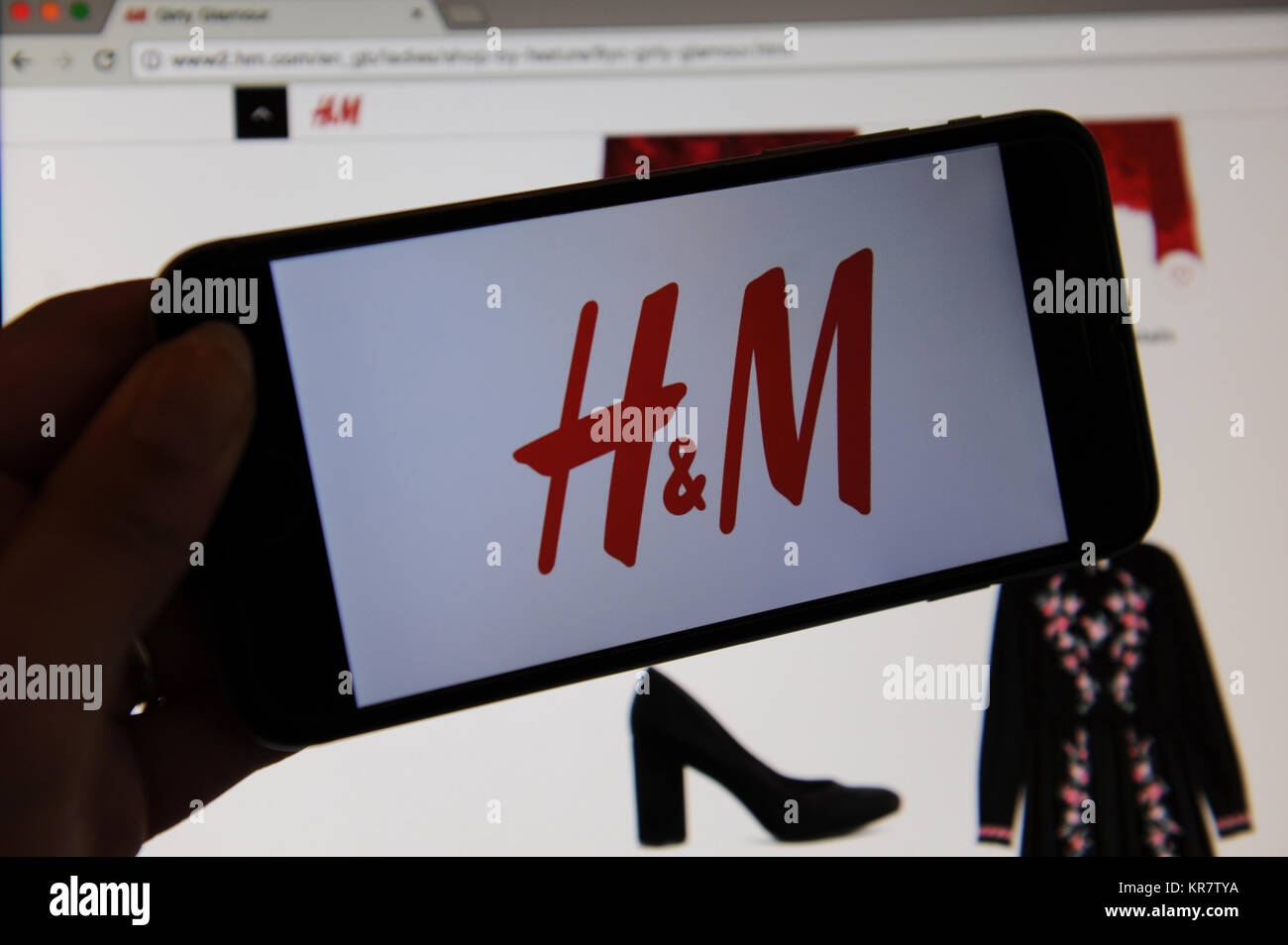 H und m logo -Fotos und -Bildmaterial in hoher Auflösung – Alamy