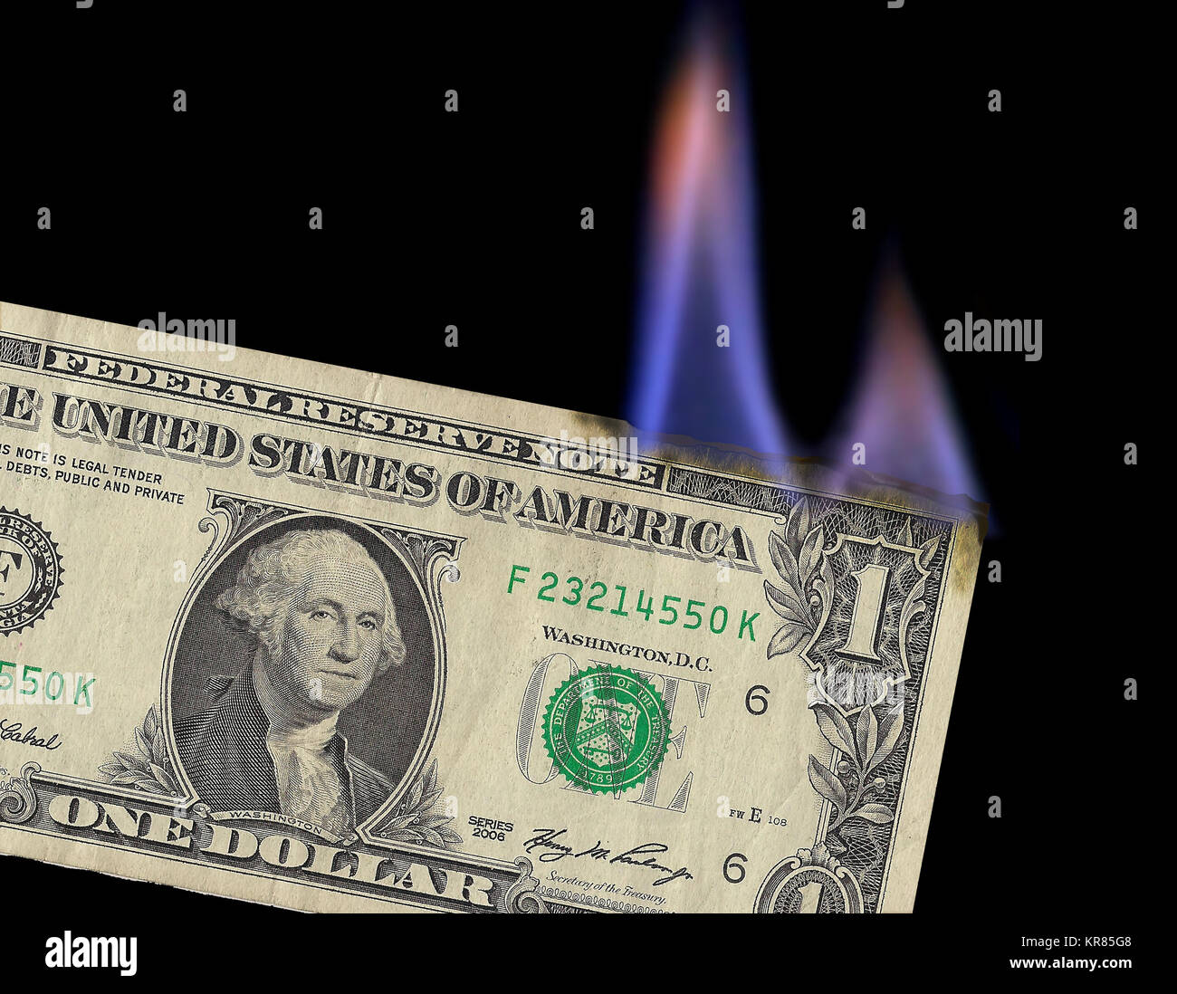 Bargeld verbrennen -Fotos und -Bildmaterial in hoher Auflösung – Alamy