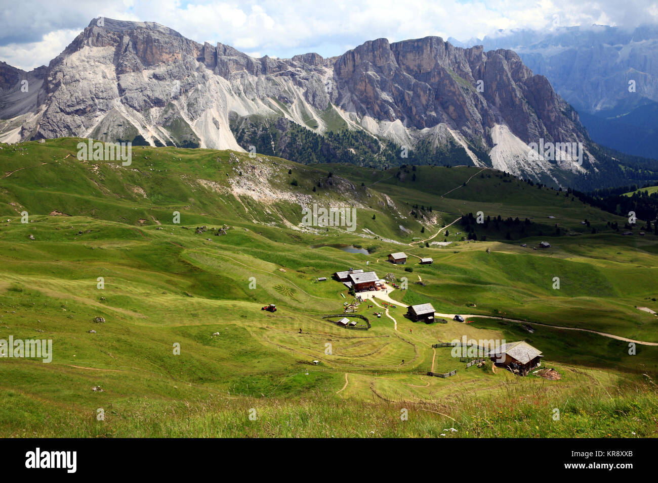 Berg col de puez -Fotos und -Bildmaterial in hoher Auflösung – Alamy