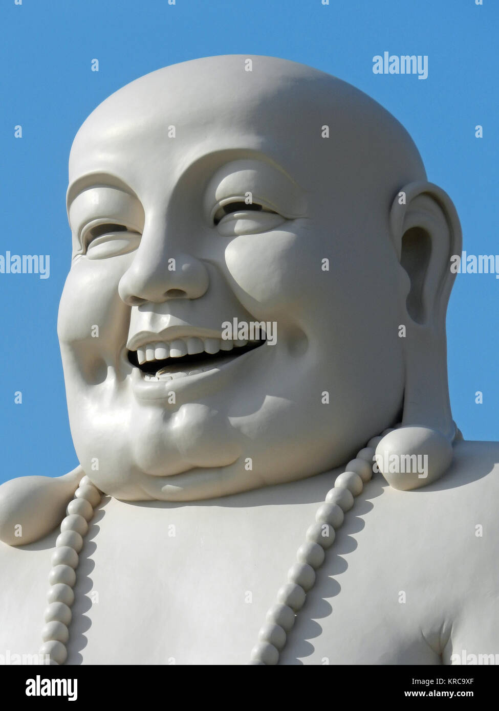 Lachender ma nch -Fotos und -Bildmaterial in hoher Auflösung – Alamy