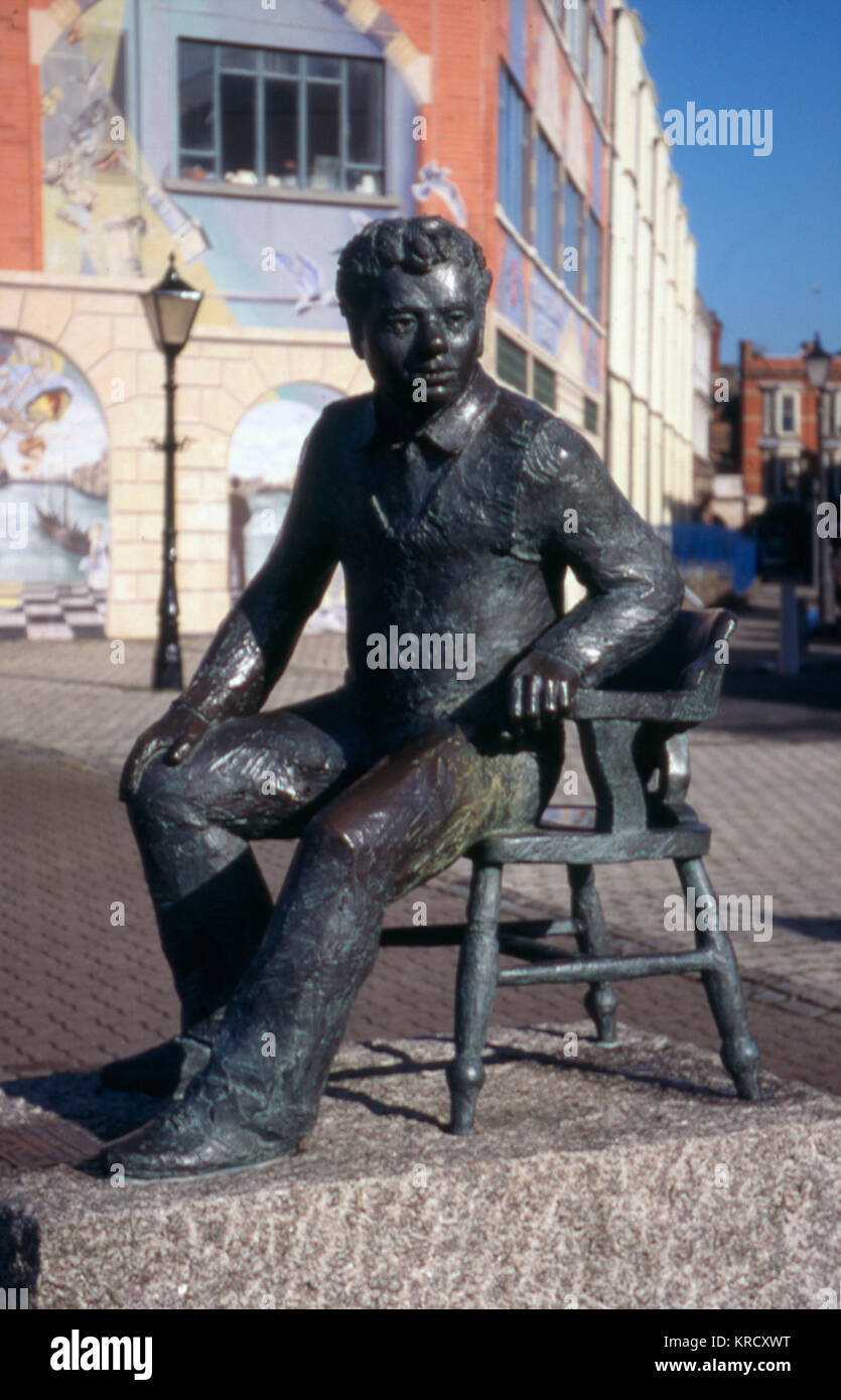 Dylan thomas statue -Fotos und -Bildmaterial in hoher Auflösung – Alamy