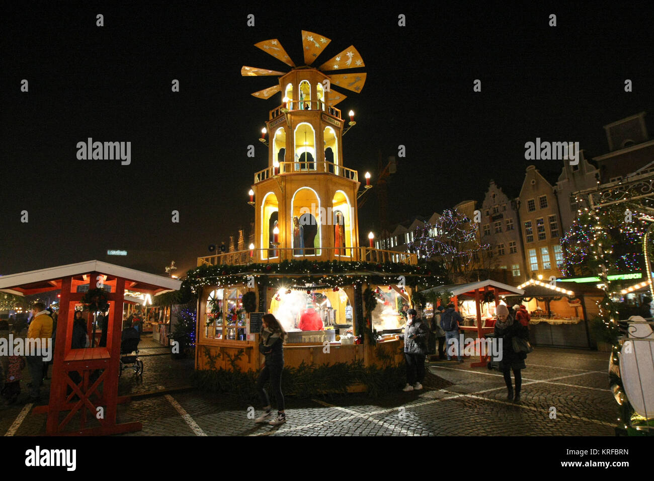 Danzig, Polen. 19. Dezember, 2017. Weihnachtsmarkt in Danzig gesehen ...