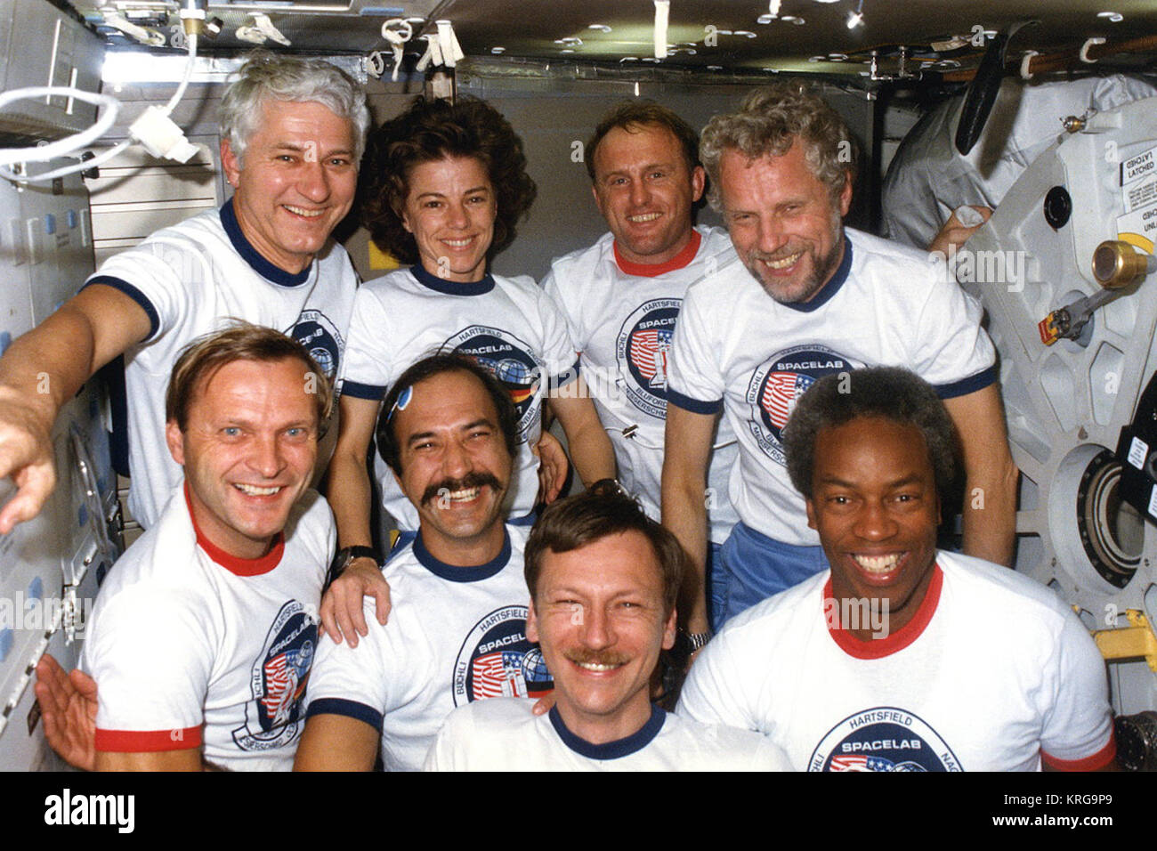 Sts 61 a crew -Fotos und -Bildmaterial in hoher Auflösung – Alamy