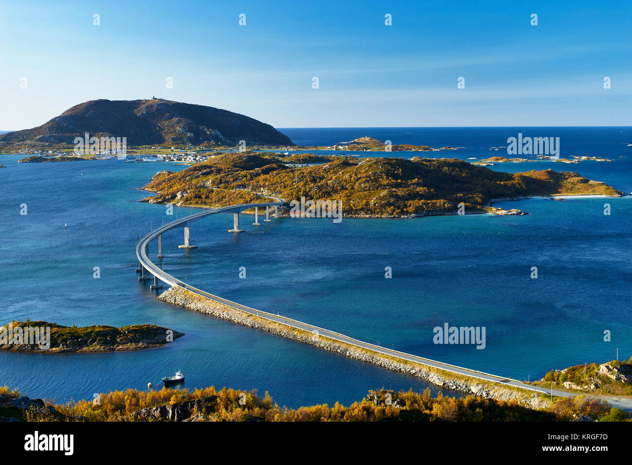 Insel sommaroy -Fotos und -Bildmaterial in hoher Auflösung – Alamy