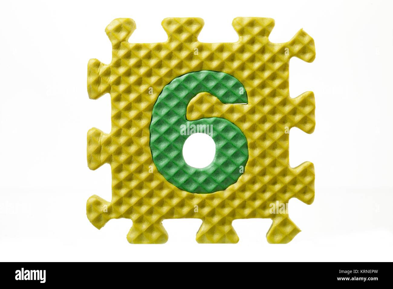 Schaum alphabet puzzle matte -Fotos und -Bildmaterial in hoher ...